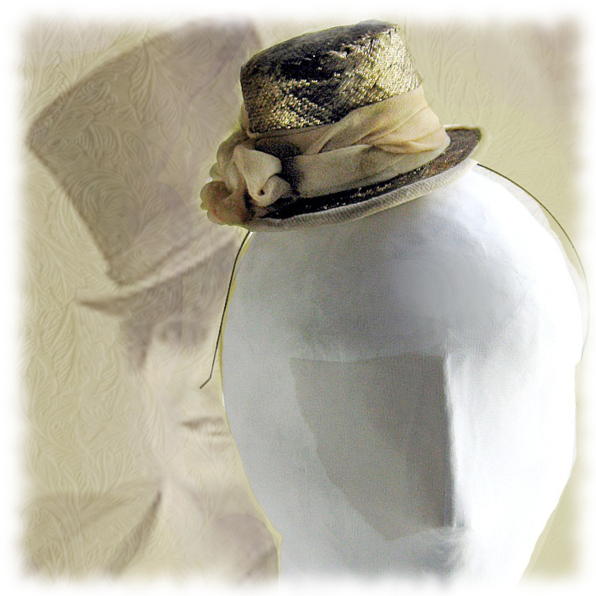 Tiny Hats Weekly: August 2011