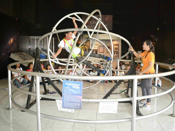 Philippine Science Centrum | Interactive and hands-on museum - Michael ...