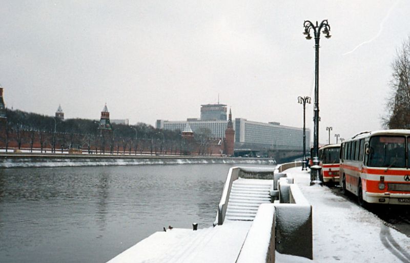 Just Before the Dissolution, 40 Fascinating Pics Capture Street Scenes ...