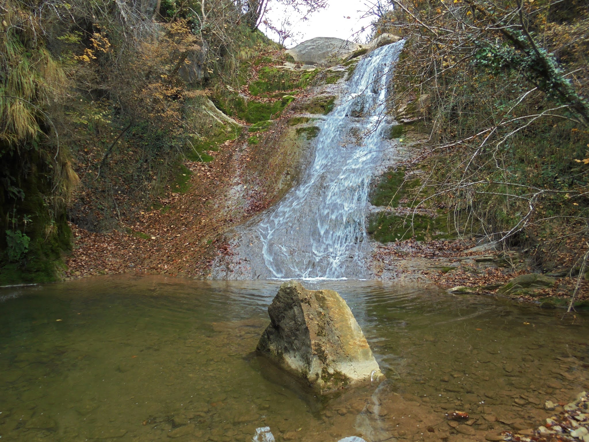 MUNTANYA: Les Llosses (El Cremat), Penya del Roquer, Molí i gorg de ...