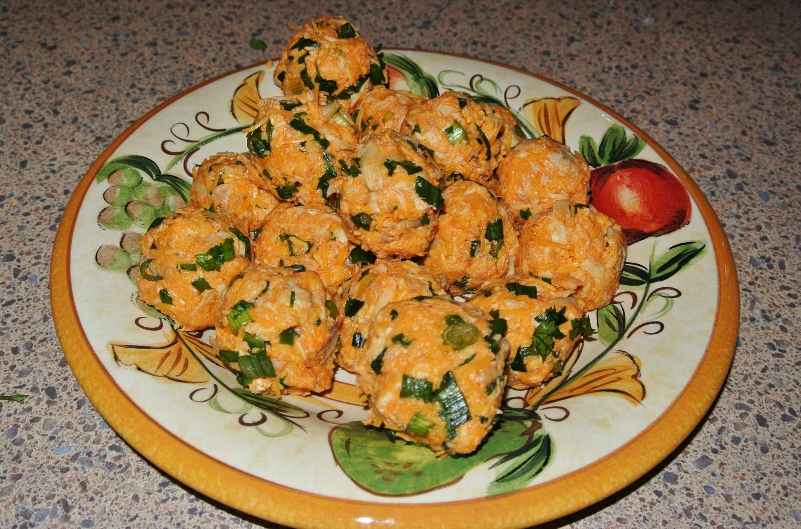 Yummerz && More: Buffalo Chicken Cheese Balls
