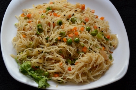 Vaniensamayalarai: Semiya Pulao / Vegetable Vemicelli Pulao