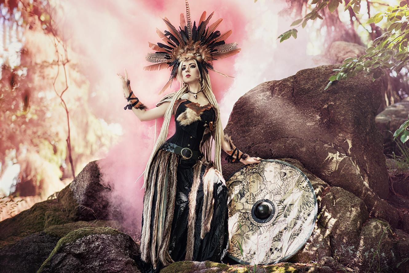 Calvin's Canadian Cave of Coolness: Savra Model