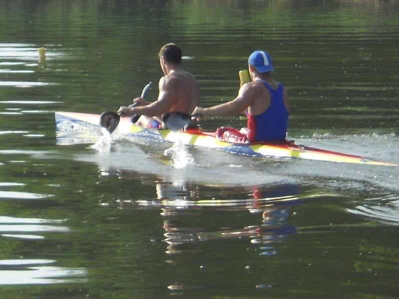 KAIAC CANOE ROMANIA: Antrenament lotul de kaiac 200 - 08.06.2011