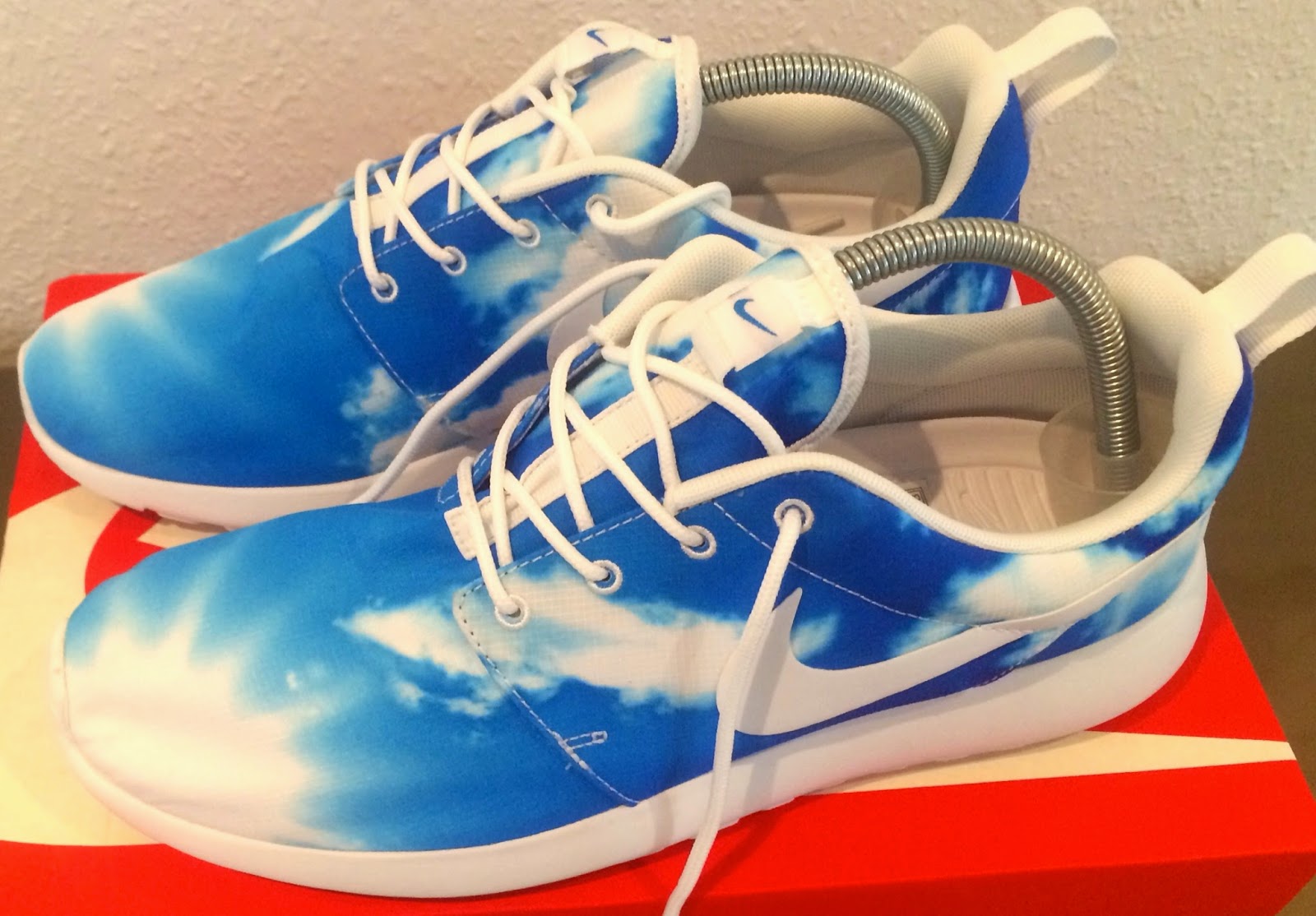 TADI: NIKE ROSHE RUN "BLUE SKY"