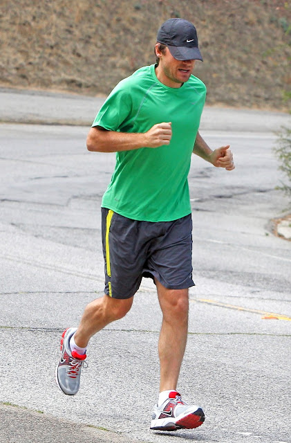 The Outfitters: Running Celebs