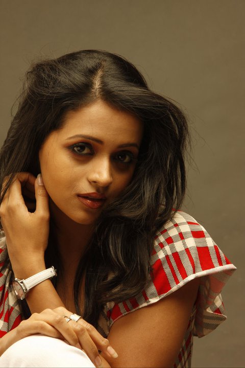 Bhavana Fans Association : vanitha magazine photoshoot