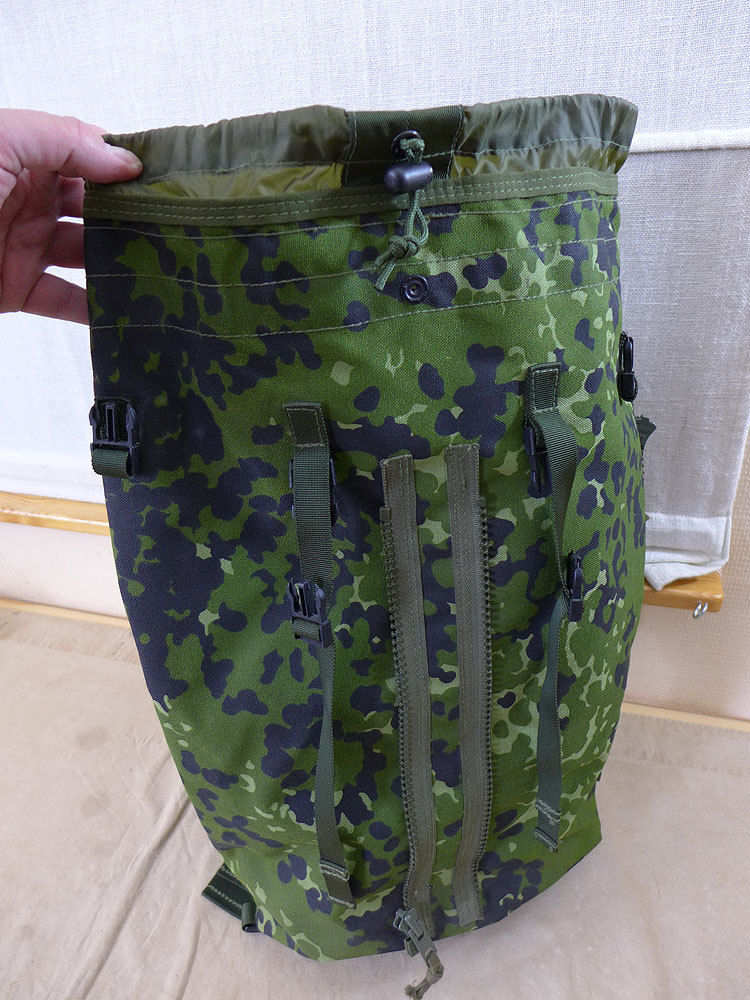 Webbingbabel: Danish Army Carl Gustav 84mm Ammunition M/96 Backpack