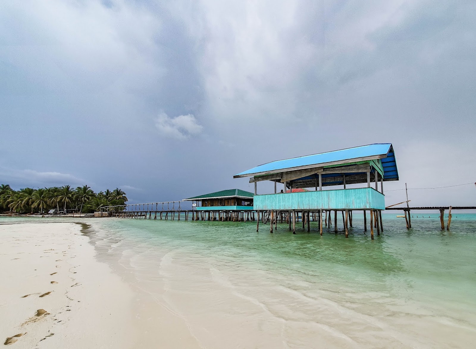 A Quick Guide to Balabac, Palawan + 4D/3N Itinerary - The Daily Posh ...