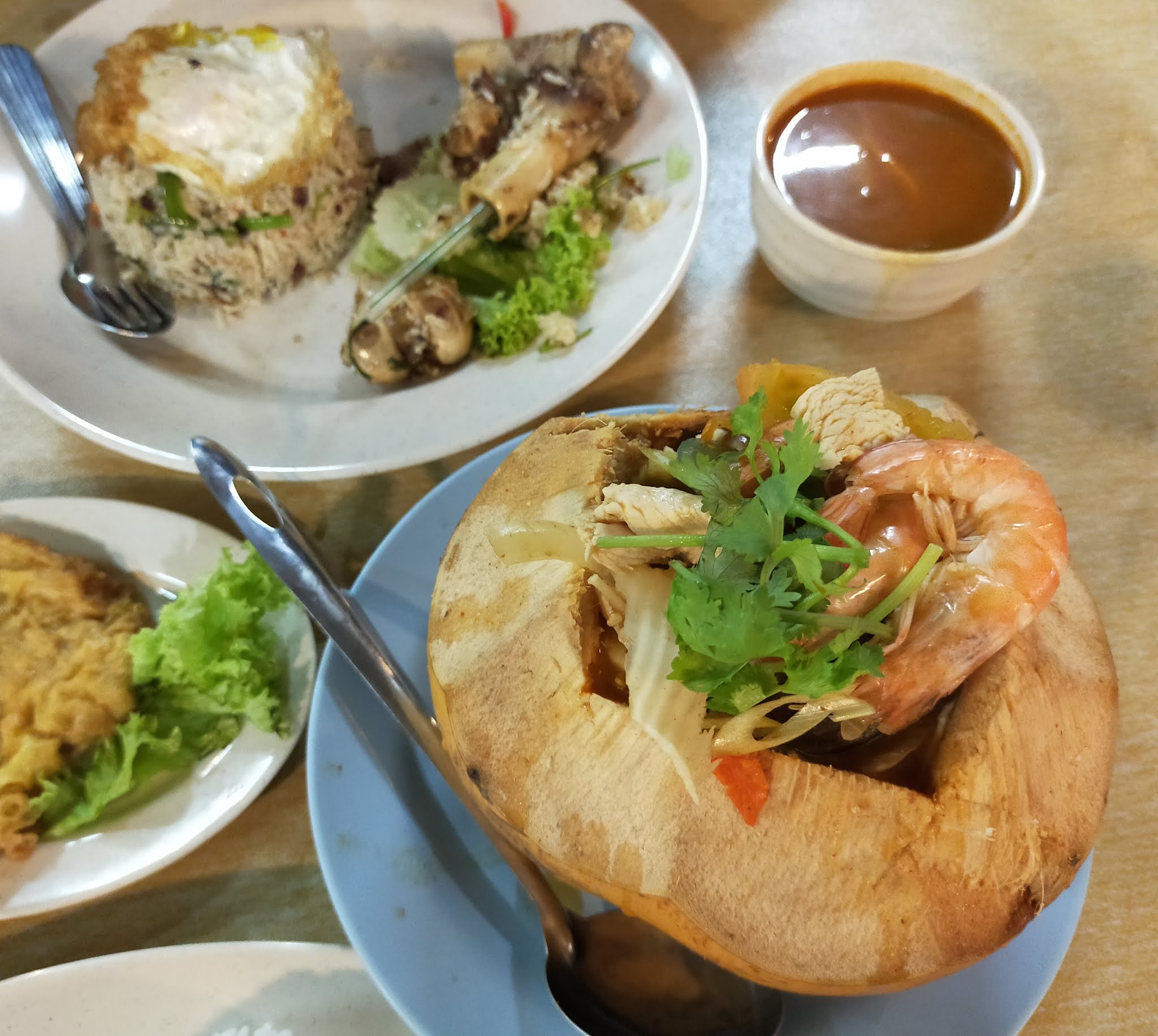 MAKAN MALAM DI WARUNG TOMYAM KELAPA MUDA (PARIT BESAR BATU PAHAT)