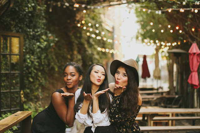 Perfecting the Girl's Night Out Look - From Head To Toe