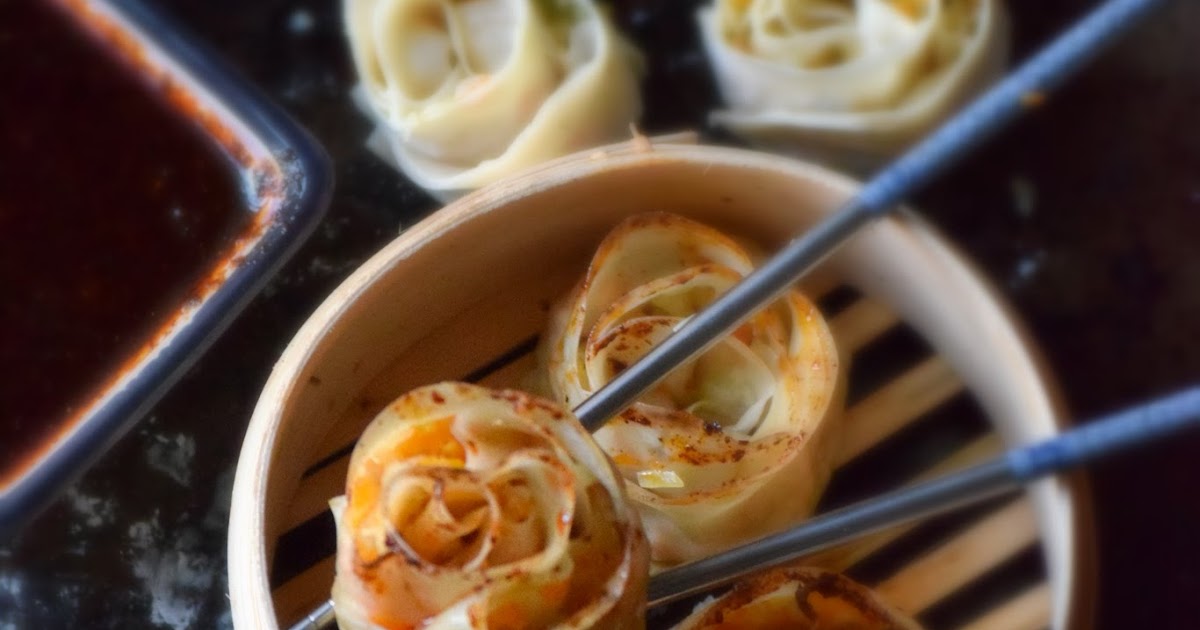 Shital's-Kitchen: Rose Shaped Dumplings