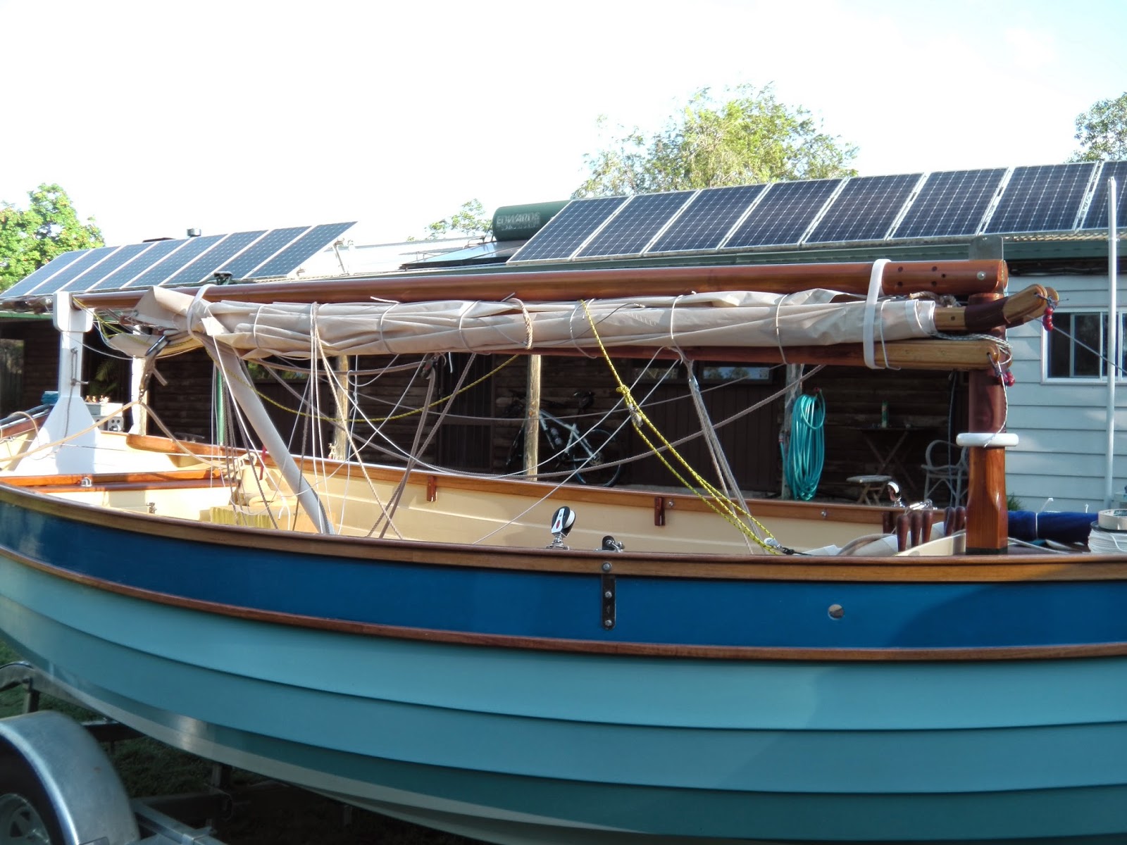 Dave's SFD Able Build: Packing Up the Mainsail With a Folding Mast.