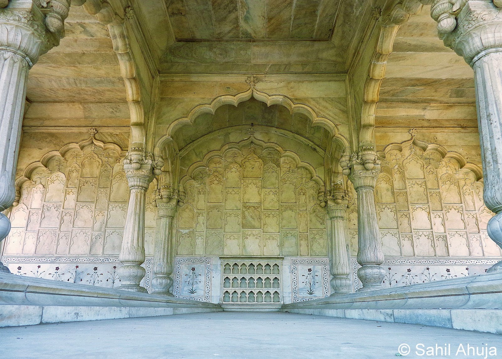 Pixelated Memories: Sawan–Bhadon Pavilions and Zafar Mahal, Red Fort ...