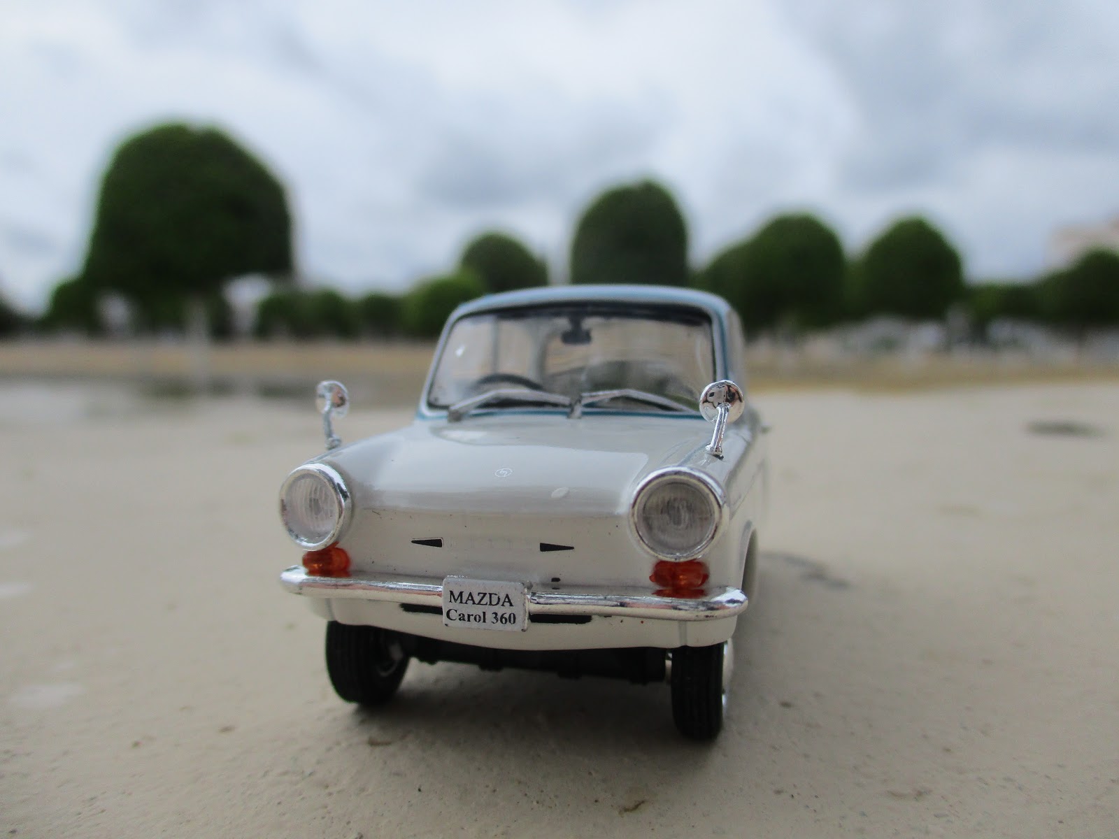 El Garaje Algabeño: Mazda Carol P360 de NOREV