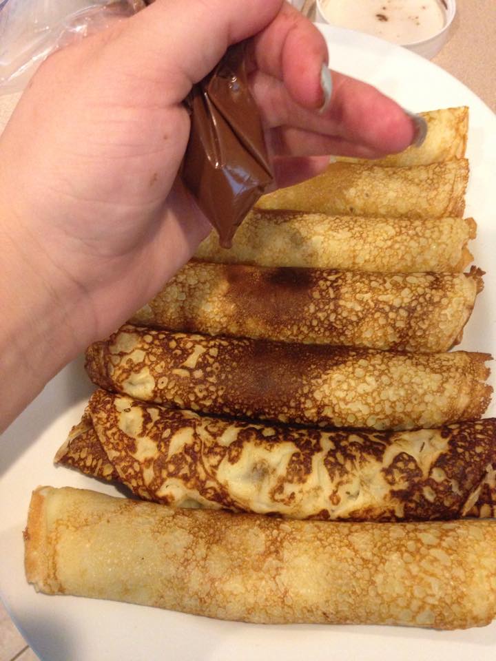 Average Ashley: Nutella Crêpe Rollups from Scratch