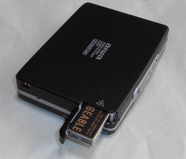 ハマーン・カーンのAxcis 日記帳: aiwa STEREO RADIO CASSETTE PLAYER HS-RX650