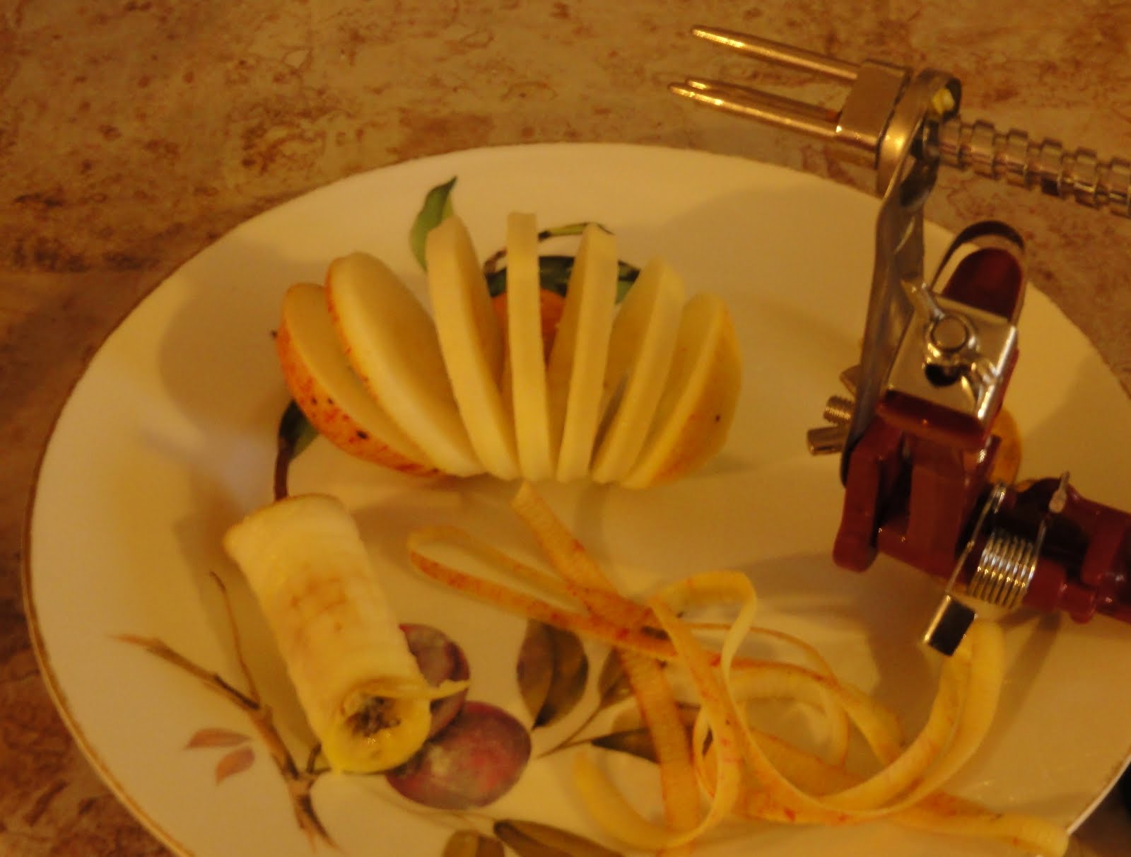 Raspberry and Chipotle: Apple Peeler Slicer Corer
