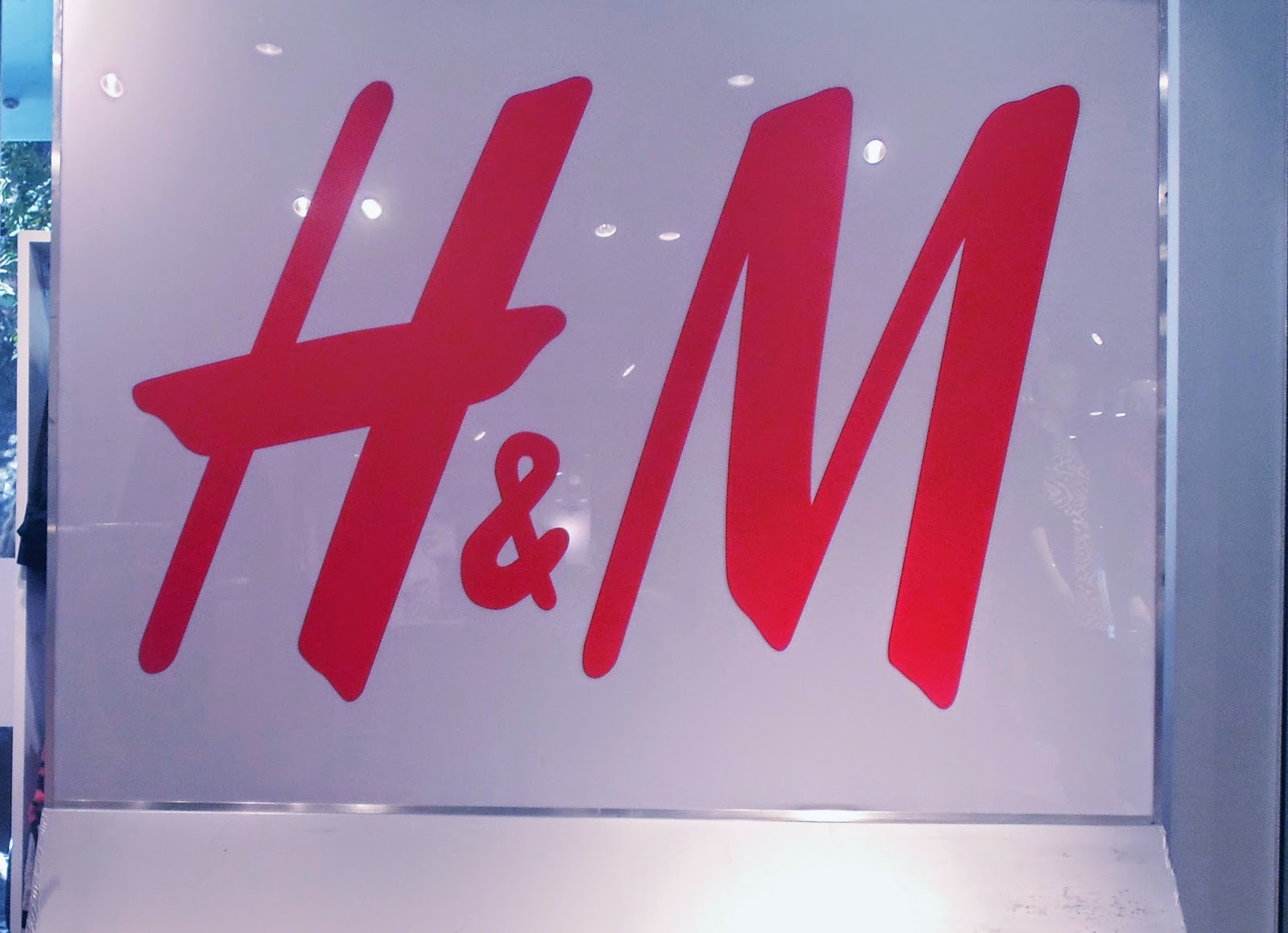 H&M store opening in Volos - Fashion Royals