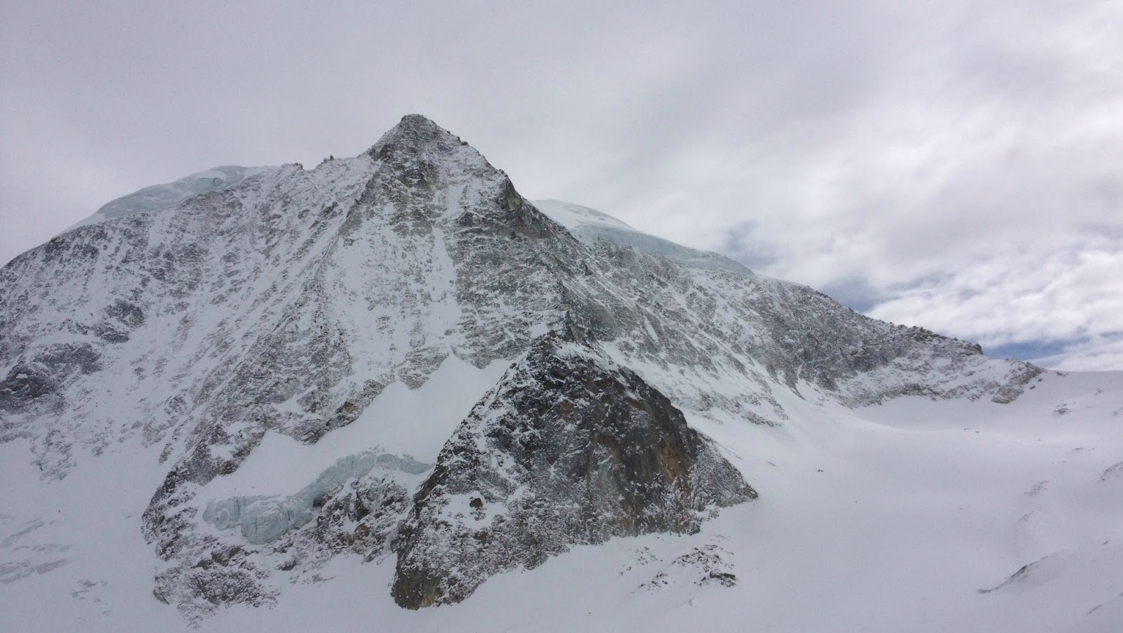 C'est à Bleau et ailleurs ...: Cabane des Dix et glacier de Cheilon