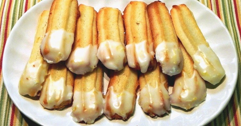 The Iowa Housewife: Lemon Fingers