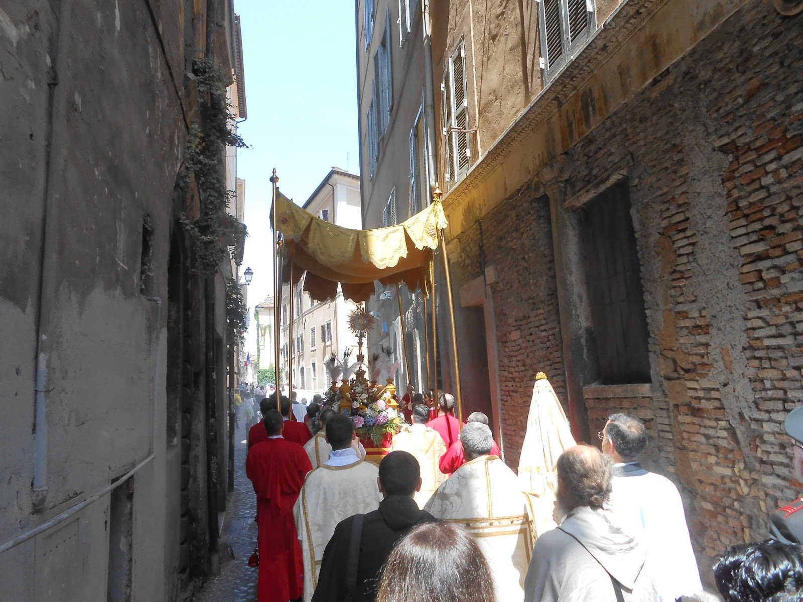 New Liturgical Movement: Corpus Christi Procession in Rome