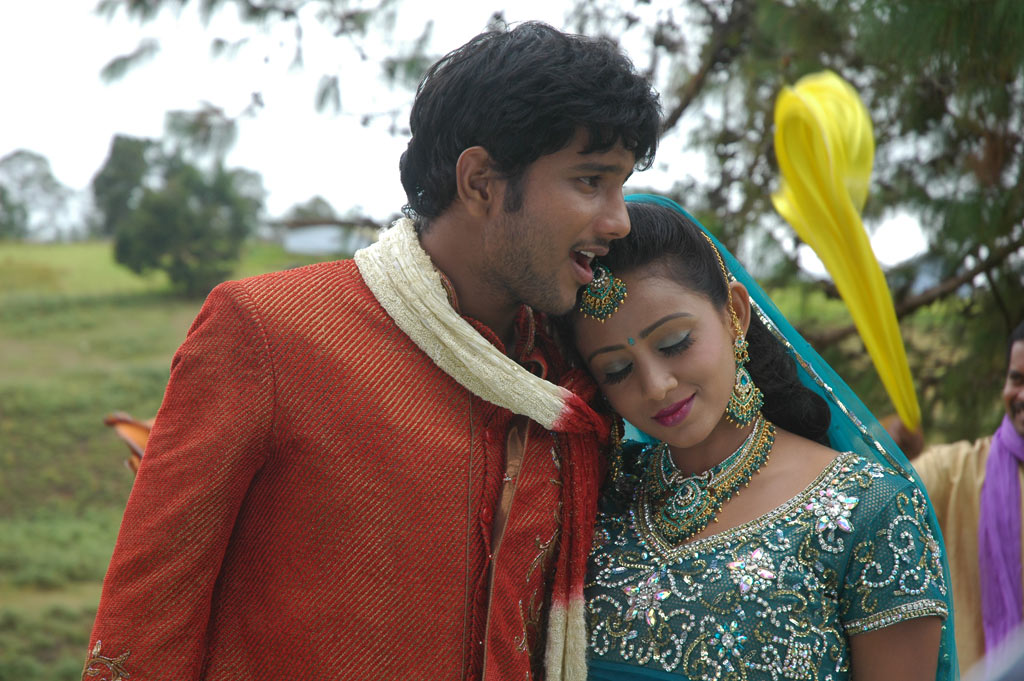 Neengatha Ennam Movie HQ Stills - Hot PHOTOSHOOT Bollywood, Hollywood ...