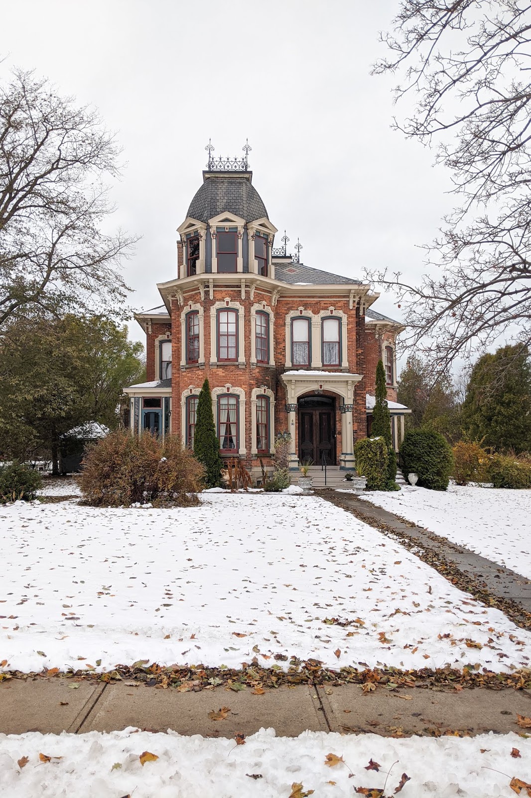 The Grower's Daughter: a getaway - the little inn of bayfield