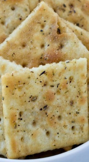 Savory Italian Seasoned Crackers - Shelia Recipes