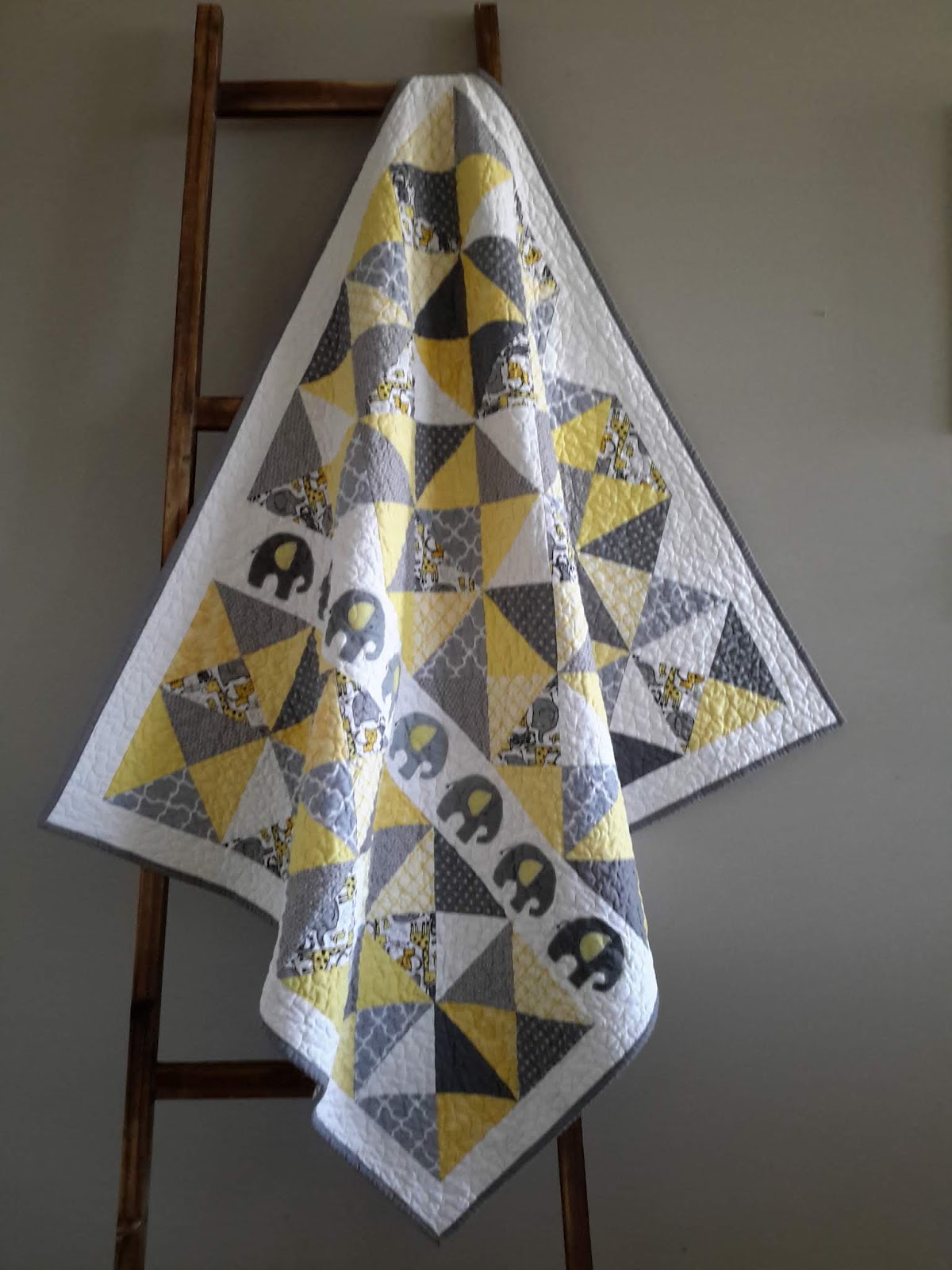 Simple Sweet Yarns: Hourglass Elephant