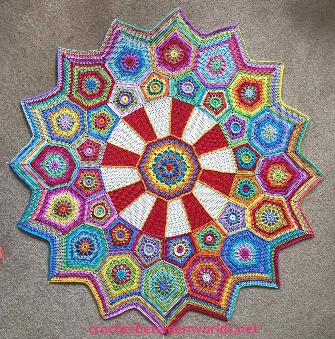 Crochet between worlds: Carousel CAL - Part 5