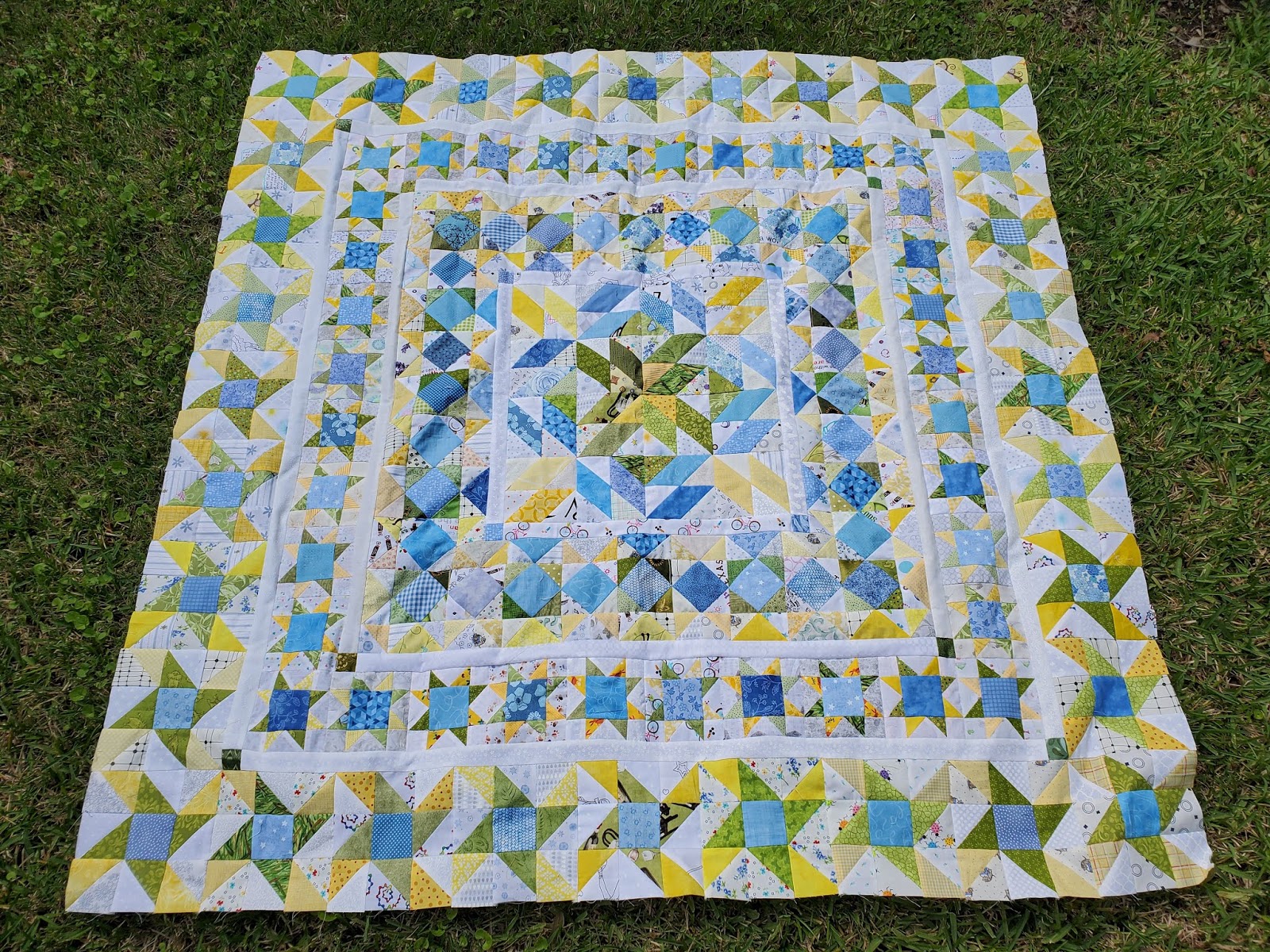 My Quilty World: Unity Quilt-A-Long - Bonnie Hunter Mystery - Week 4