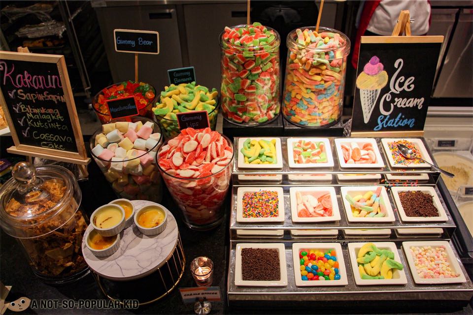 The Alley by Vikings in Bonifacio High Street - P799 only! - A Not-So ...