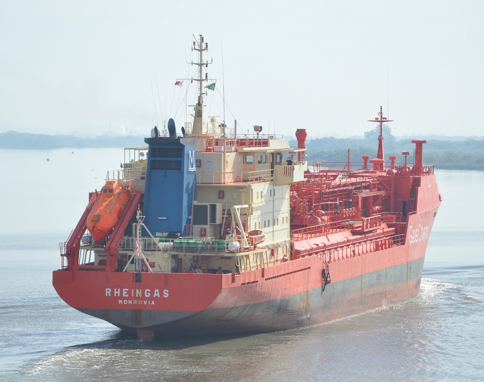 VCV ESTEIO: Polo Petroquímico de Triunfo recebe navio tanque “Rheingas”.