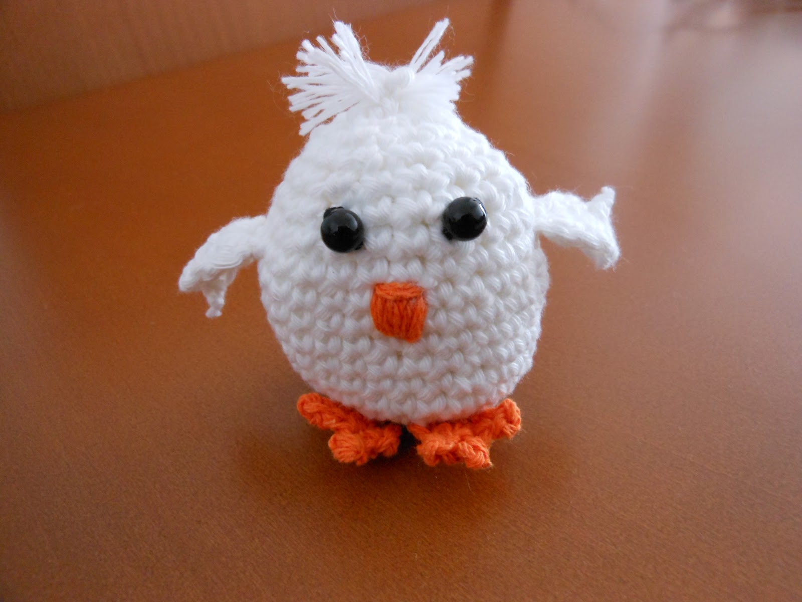 TELA Y DEDAL (hecho a mano): Pollito en crochet