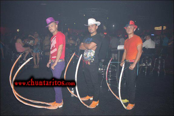 Sintoma del Universo: Chuntaros