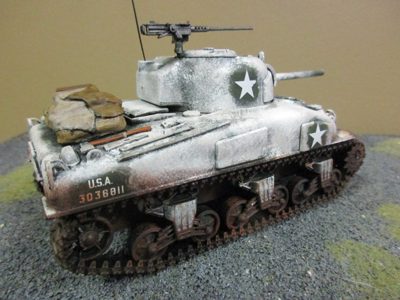 Fawcett Avenue Conscripts: Winter Whitewash: Tamiya 1/48 Sherman M4A1