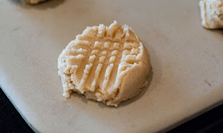 The Proverbs 31 Cook: Welfare Peanut Butter Cookies