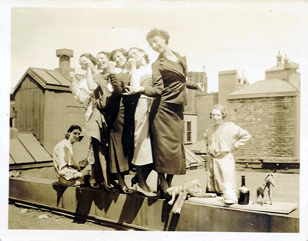 Funny Vintage Snapshots Show Naughty Girls Playing Together In The Past