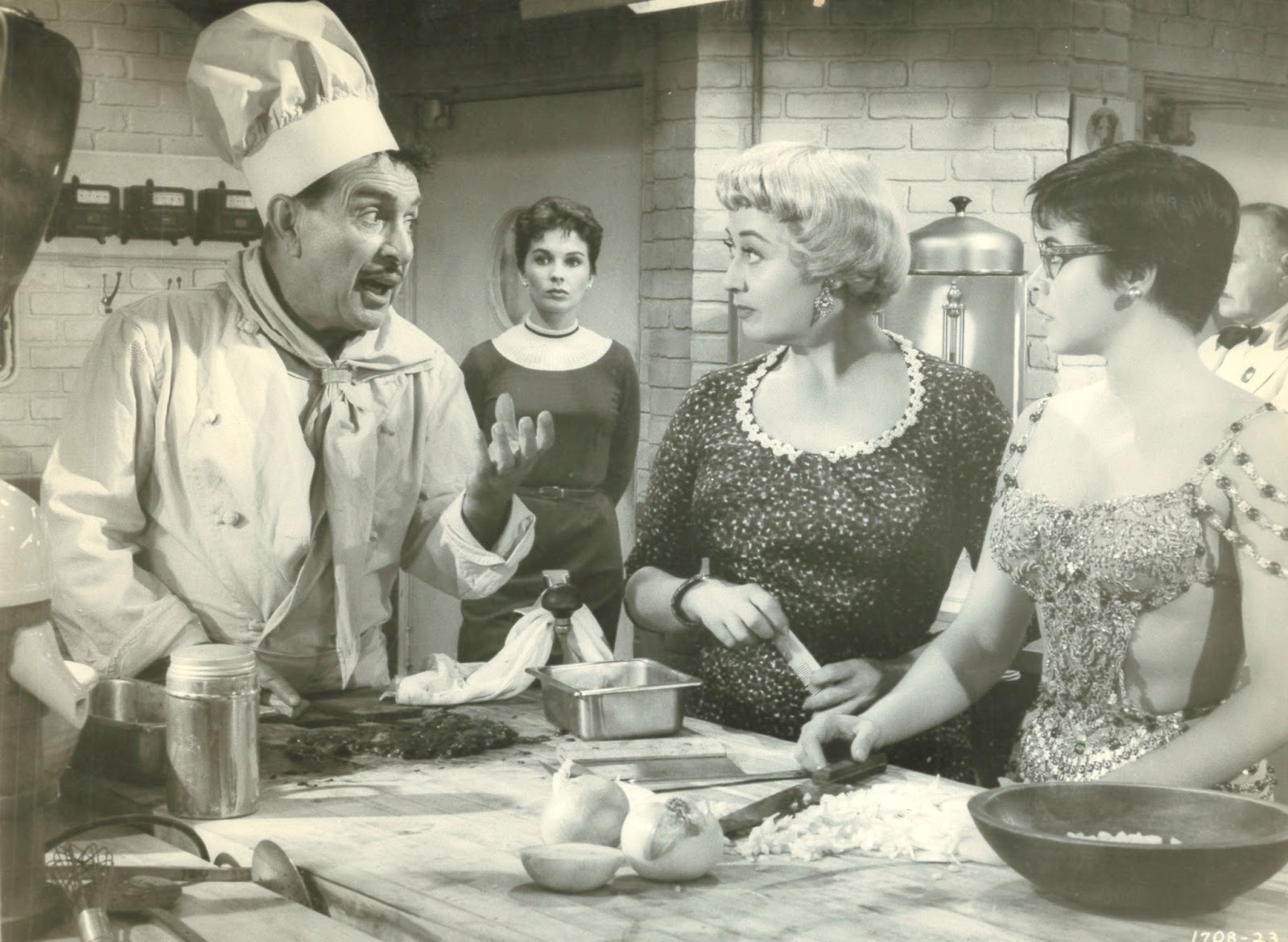 Greenbriar Picture Shows: A Striking 50's Club Scene