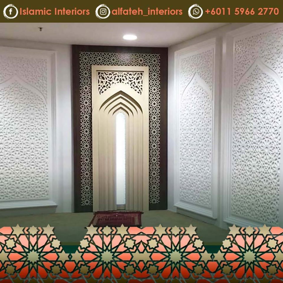 MENAIKTARAF MIHRAB MASJID/SURAU