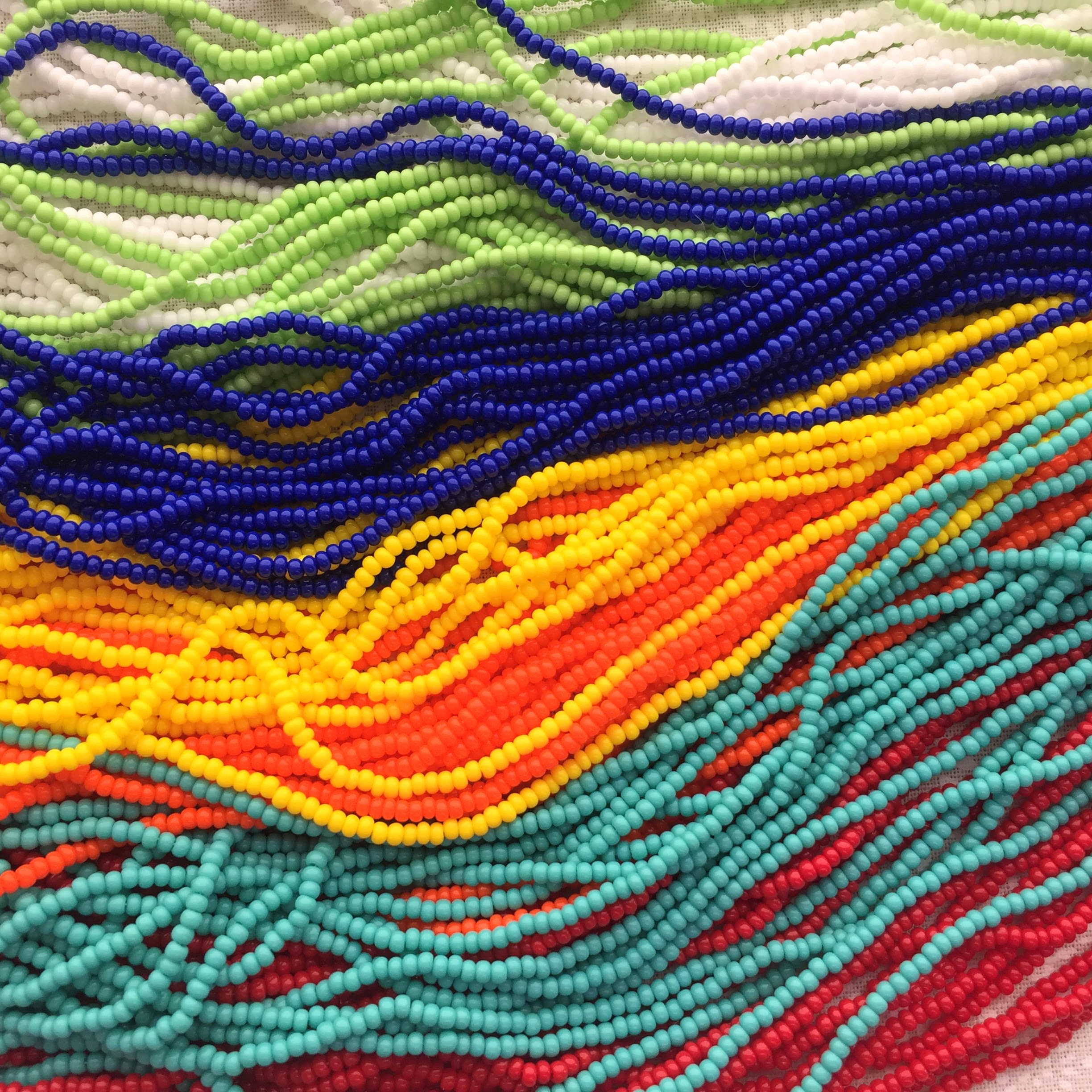 Lisa Yang Jewelry : Beaded Daisy String Tutorial