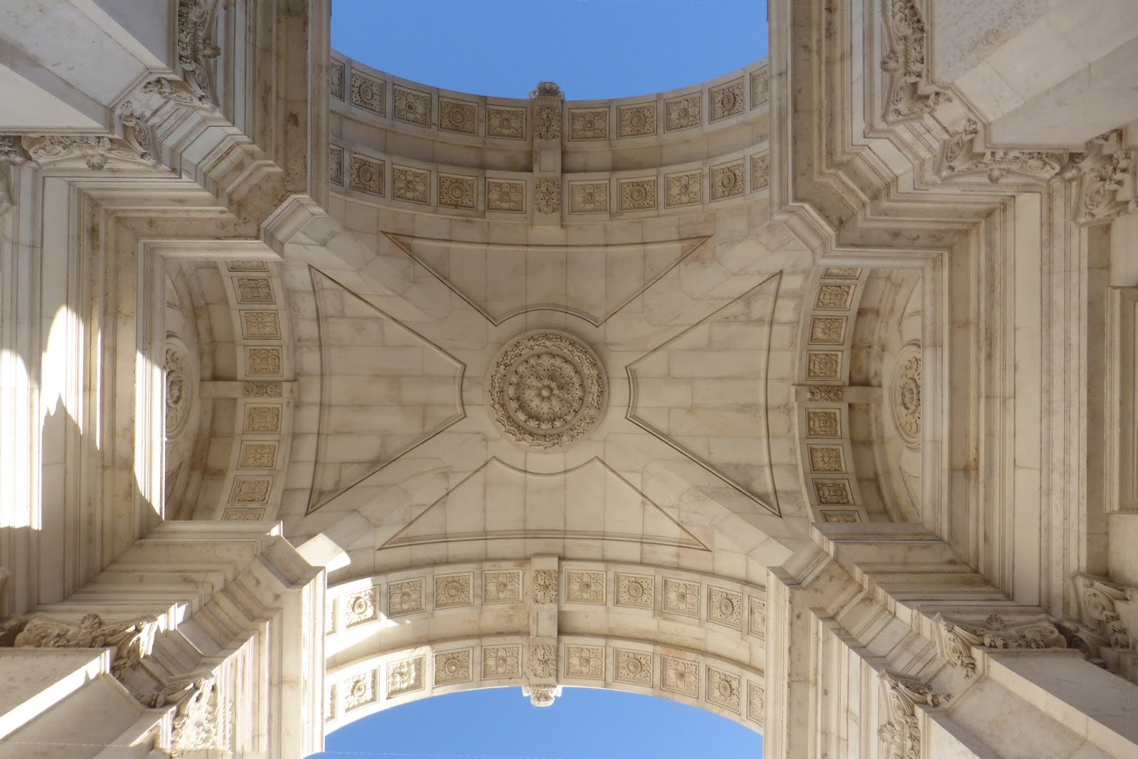 A picture a day: Ceiling arch