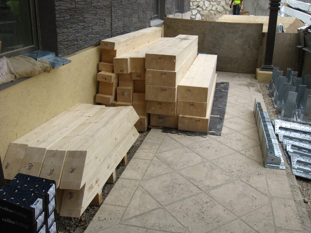 Haiti Cross Laminated Timber (CLT) parking structure: Installing the GL ...