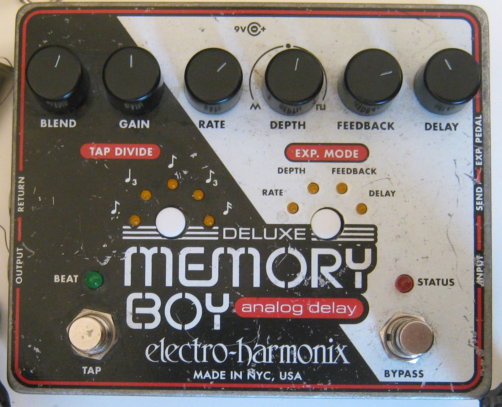False Electronics: Electro-Harmonix Deluxe Memory Boy