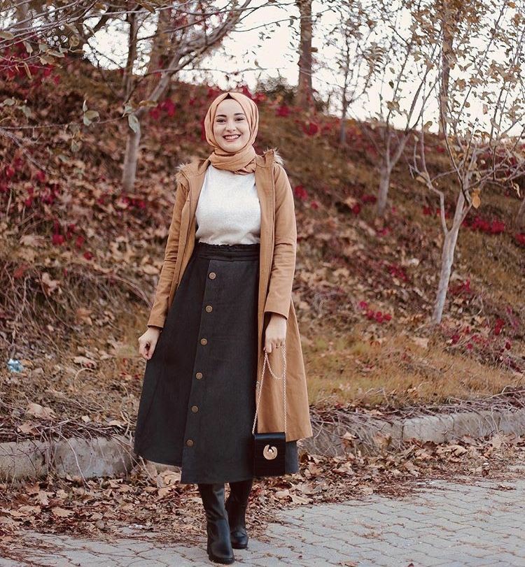 Inspirasi fashion style hijab OOTD trend 2021