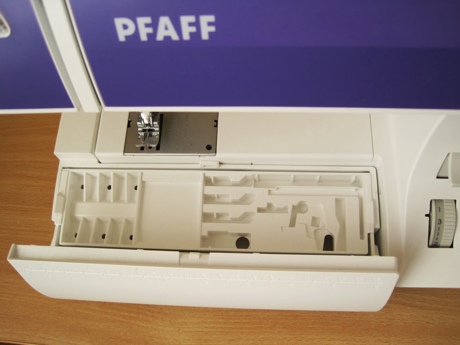 Šujmašīnas un ne tikai...: Pfaff Select 4.0 (apskata autore - Inna)