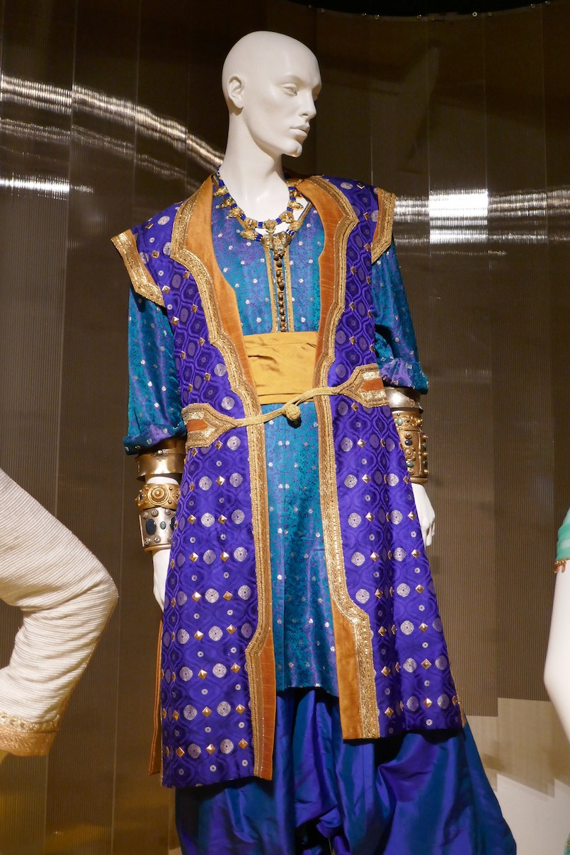 Hollywood Movie Costumes and Props: Screen-worn costumes from Disney's ...