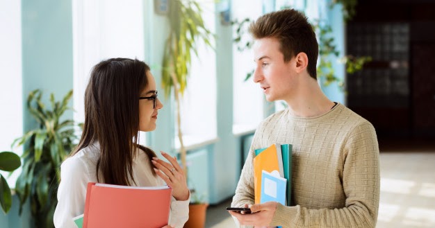 English II CEB 4/1 Moisés Sáenz Garza : Personal Profile Conversation