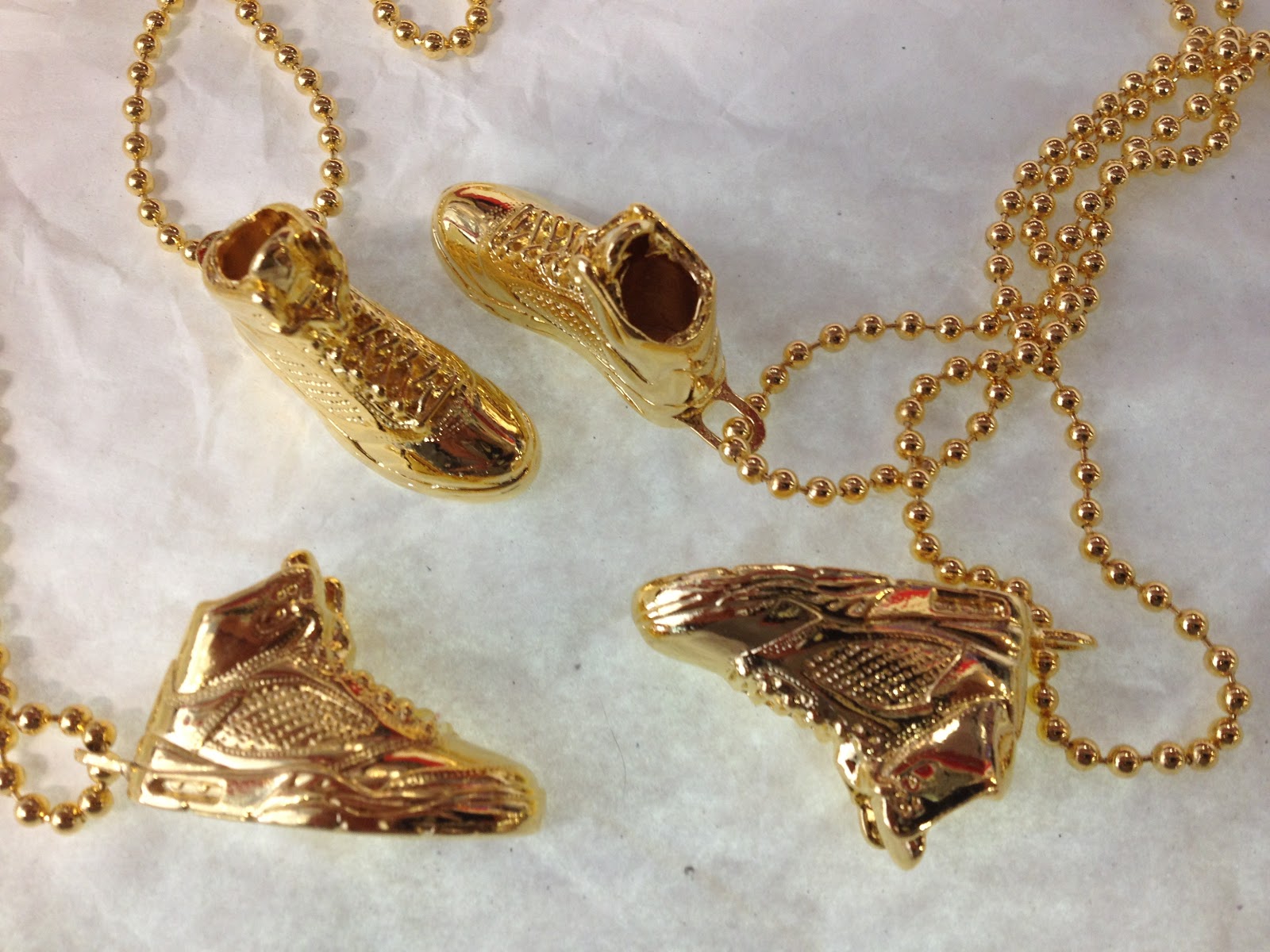 DON D WORLD: KING MIDAS x JORDAN 5 V x GOLD CHAIN